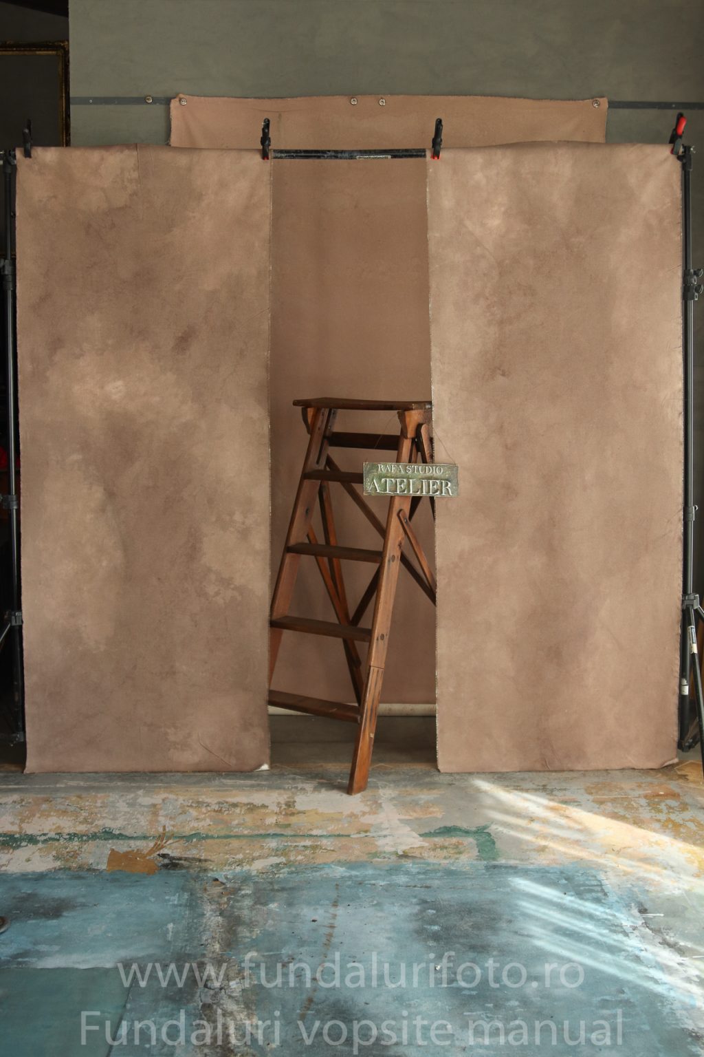 Magazin online - Fundaluri foto Rafa